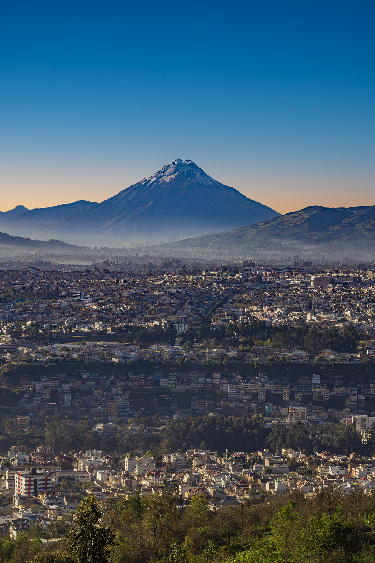 Ambato entre Los Andes - Gabo Díaz
